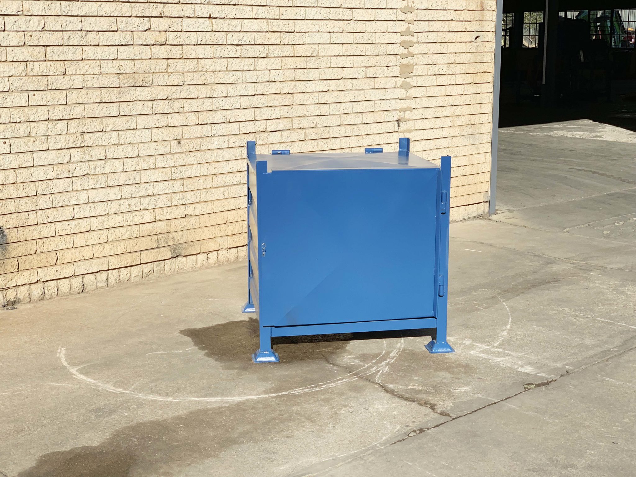 Gallery – Stackable Steel Bins